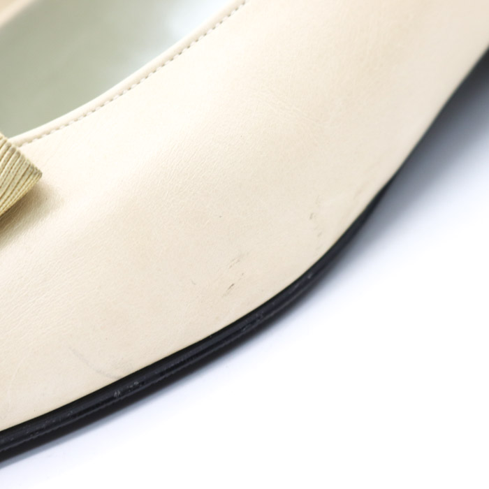 リズ パンプス リボン フラワーモチーフ ローヒール 日本製 2E 靴 レディース 23cmサイズ ベージュ RIZ L'ESPRIT DELA VILLE 【中古】｜RIZ L'ESPRIT ...